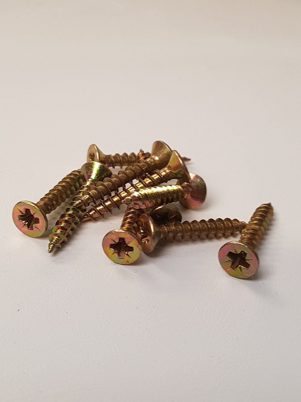 Yellow Passivated Screws – Solent Products